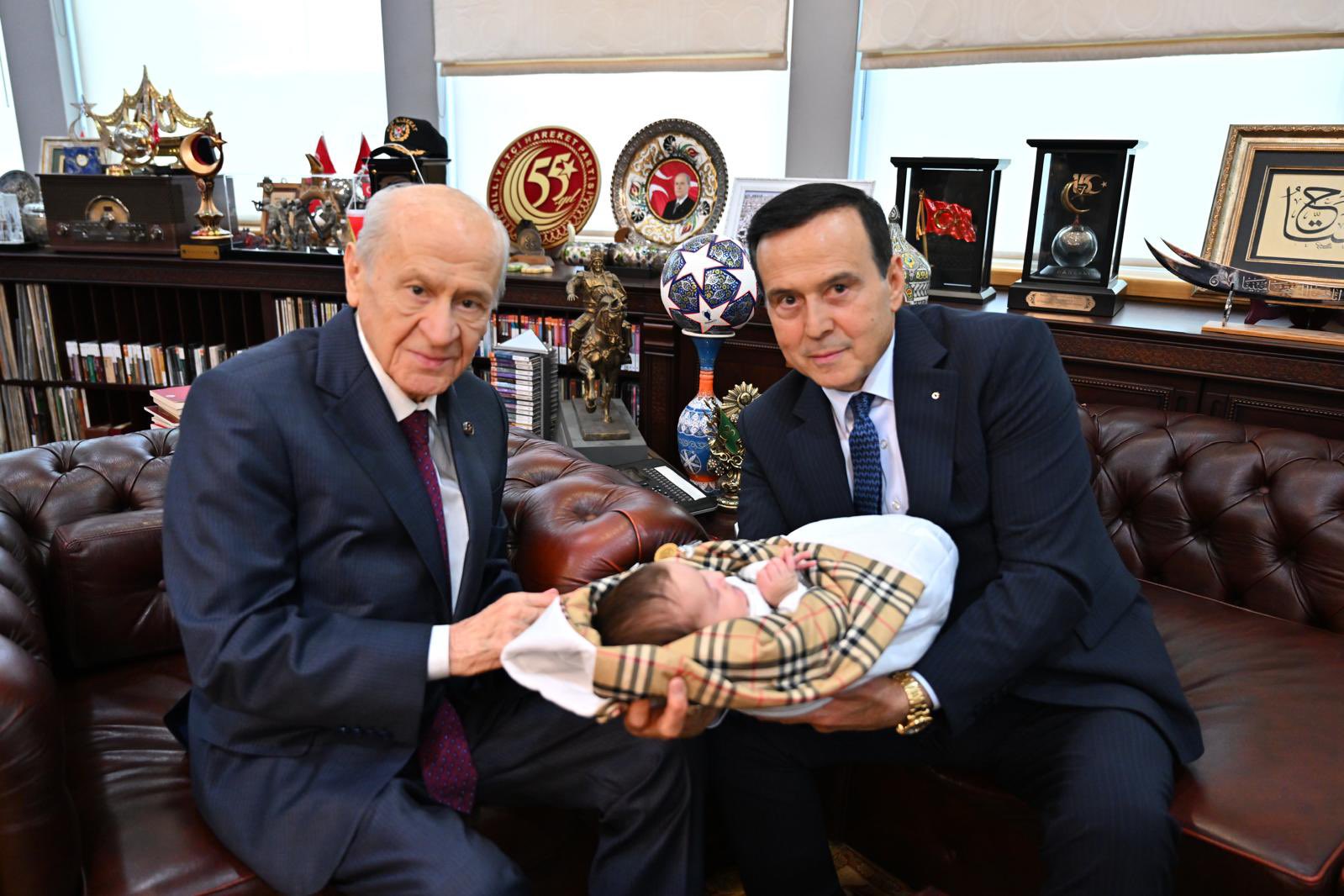 Ülkü Ocakları'ndan sonra mafya da Müsavat Dervişoğlu'nu hedef aldı ...