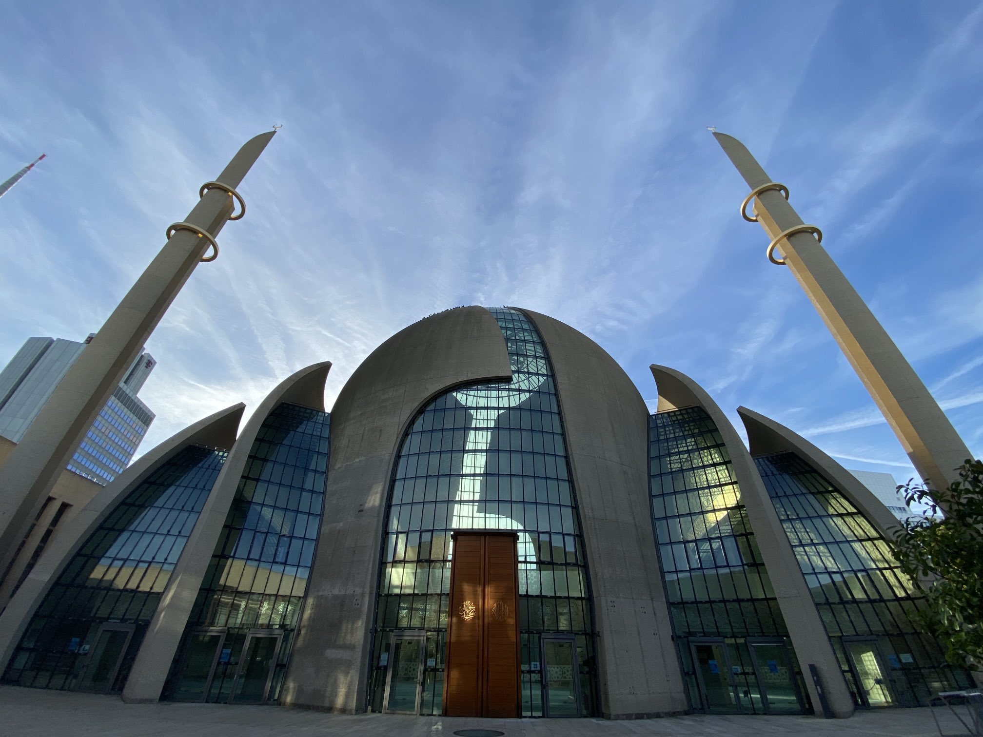 Köln Merkez Camii’nde ezana süresiz izin