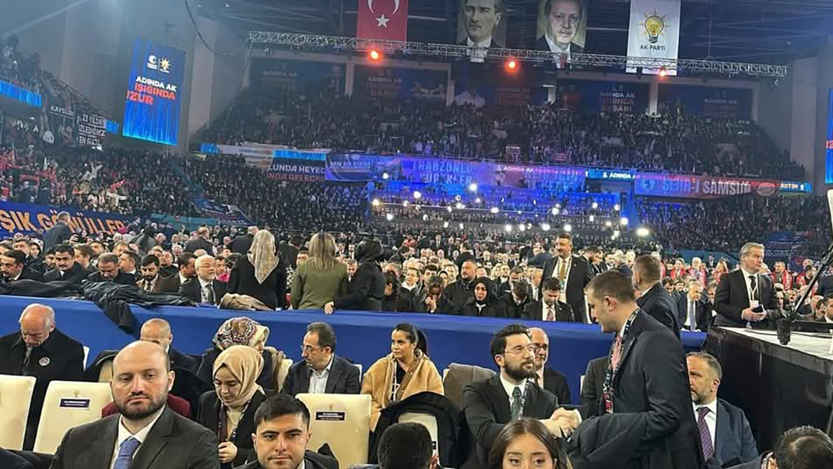 İşte AKP’nin yeni MKYK’sı: Mesut Özil, Serap Yazıcı, Kürşat Zorlu, Ünal ...