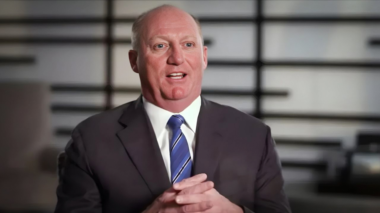 Boş şişe toplayıcılığından trilyon dolarlık şirketin CEO’luğuna giden ...